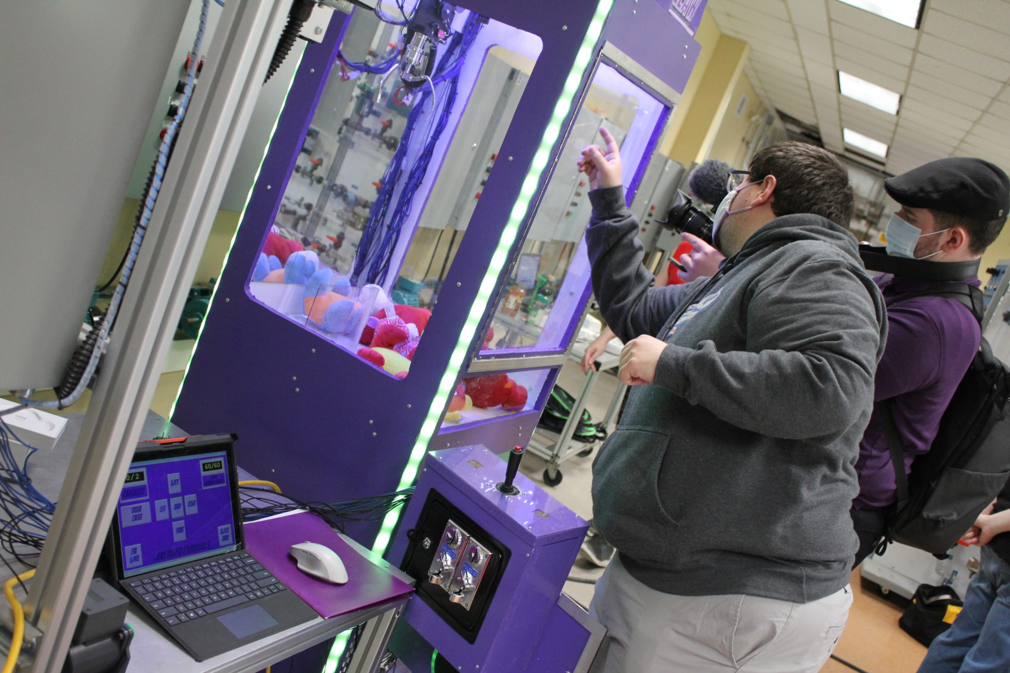 » Electrical & Automation Technology Students Present Senior Projects